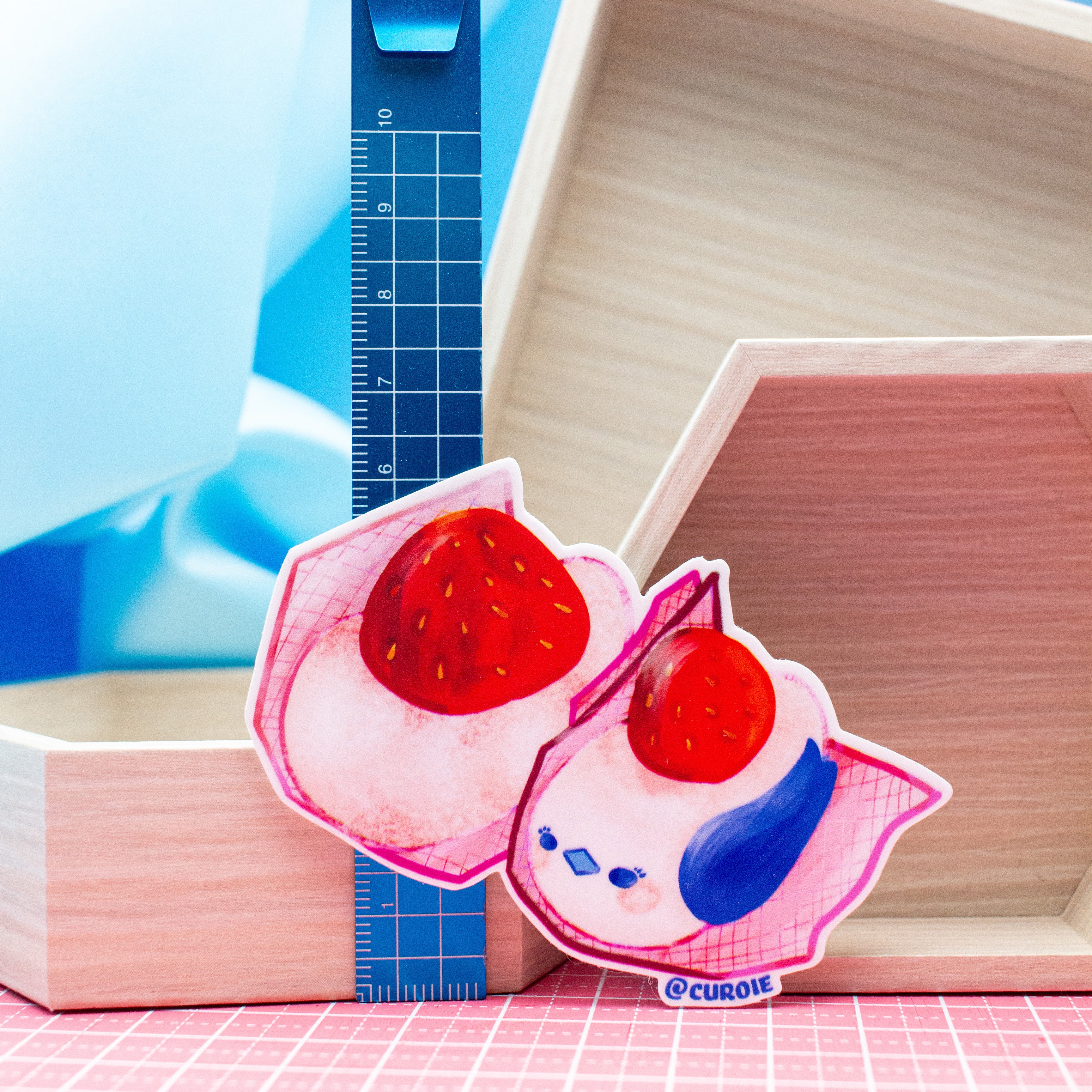 Pour-Cha Strawberry Mochi Vinyl Sticker – Curoie